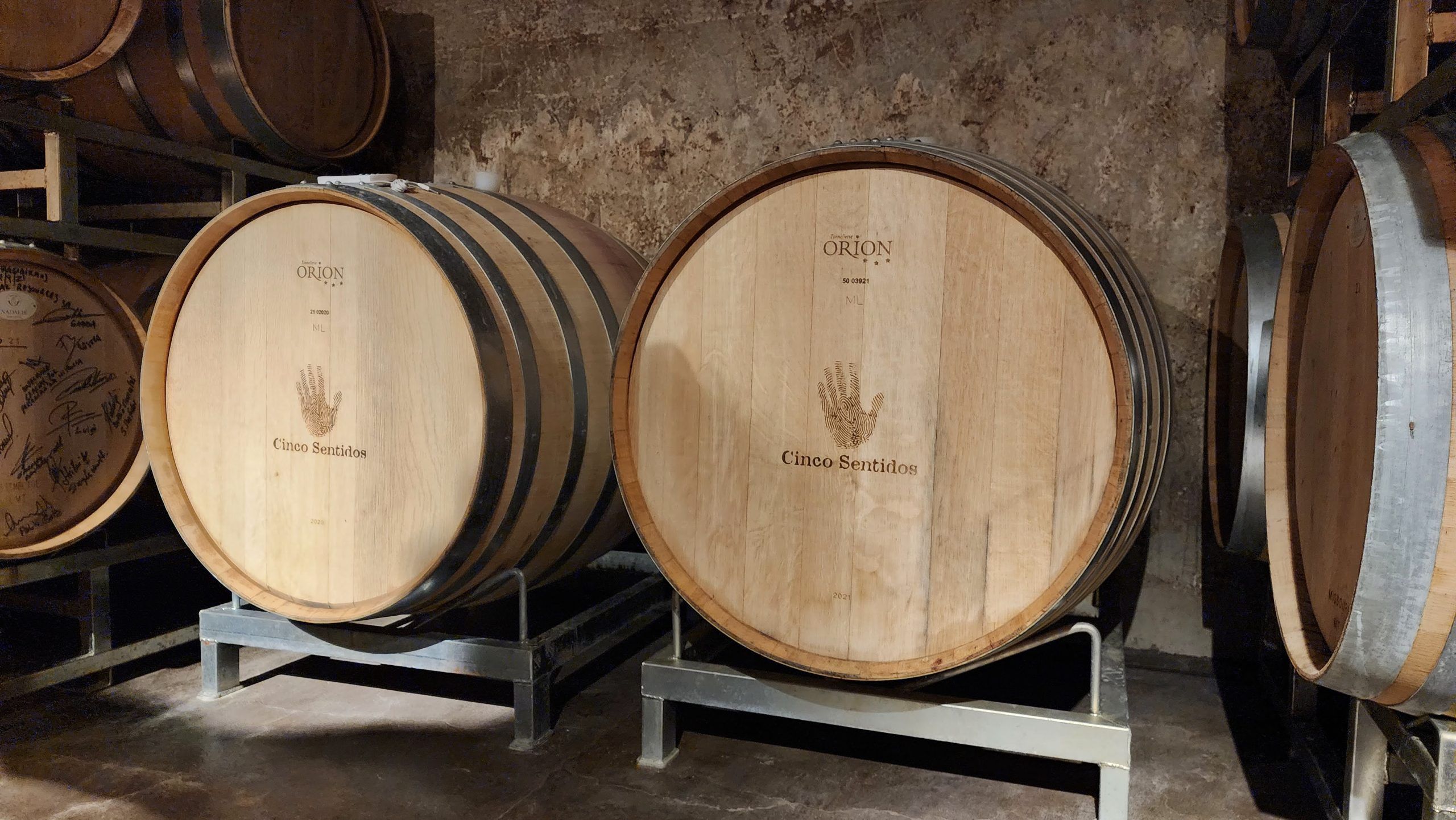 Sala de barricas de Bodega Cinco Sentidos » Nicolás Orsini Blog